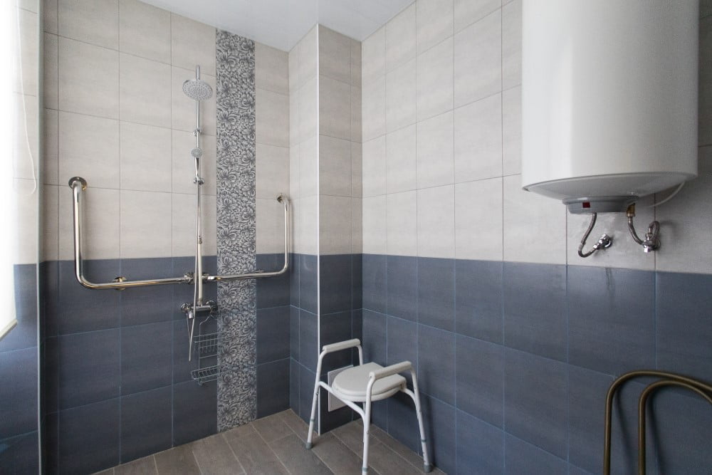 Gode gadgets til personer, der har svært ved at vaske sig selv ordentligt